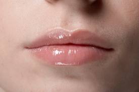 PROTECT YOUR LIPS AND HAVE PERFECT, SOFT, KISSABLE LIPS - SECRET OF ...