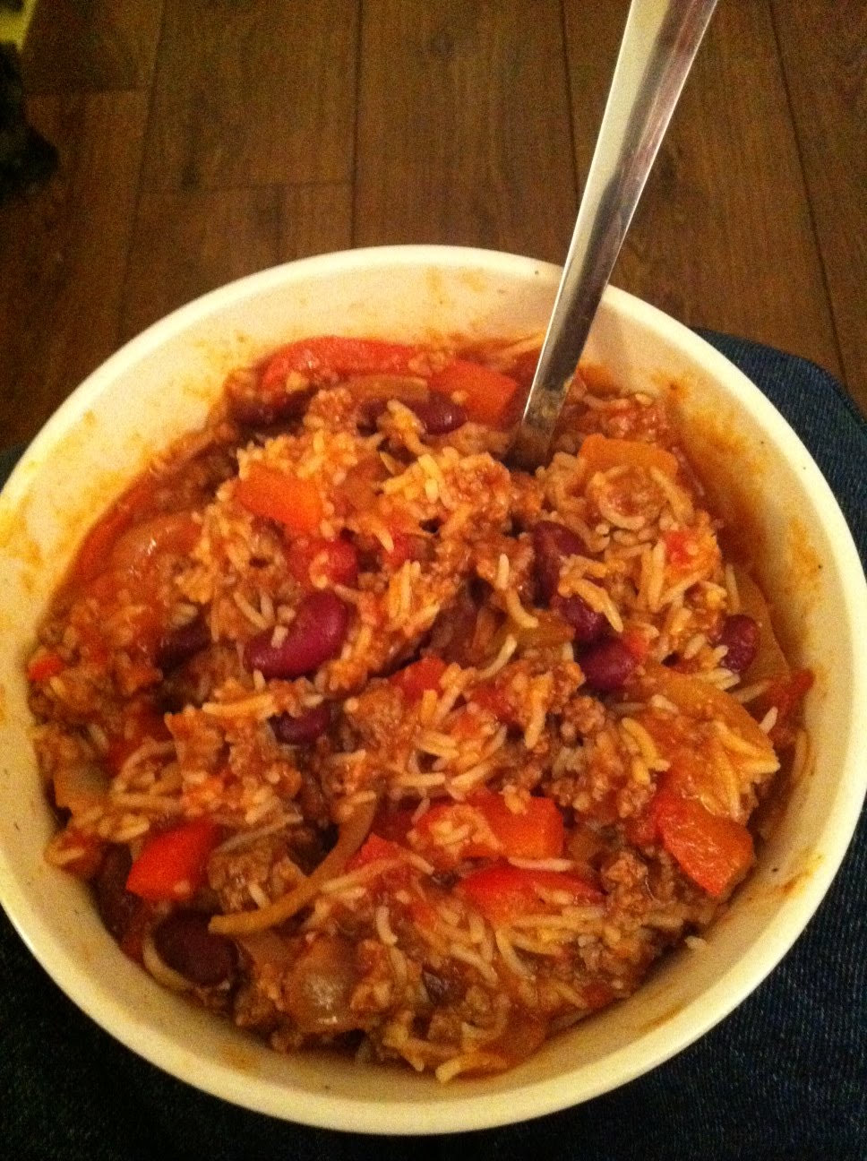 What I Eat: Chilli con carne and rice.