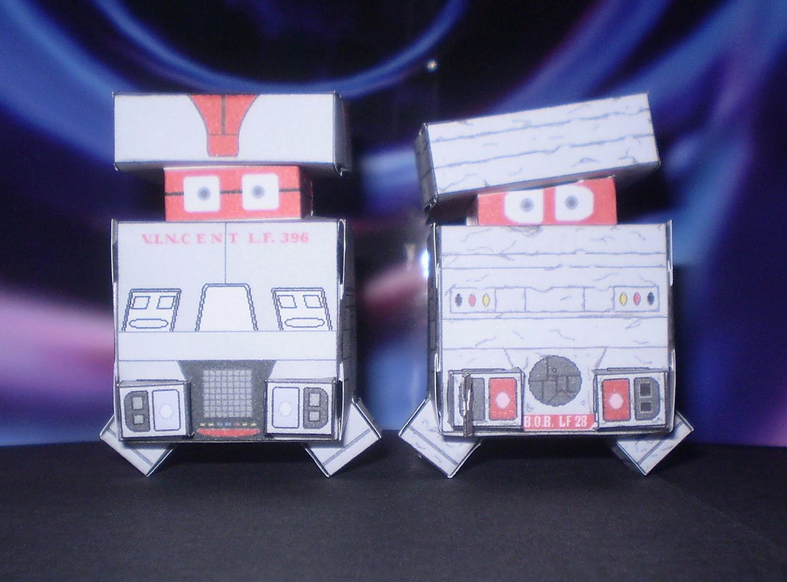 Black Hole Old Bob Robot