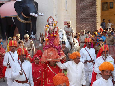 WORLD WITH MY EYES: Departure of Gangor mata Swari from Junagarh Fort ...