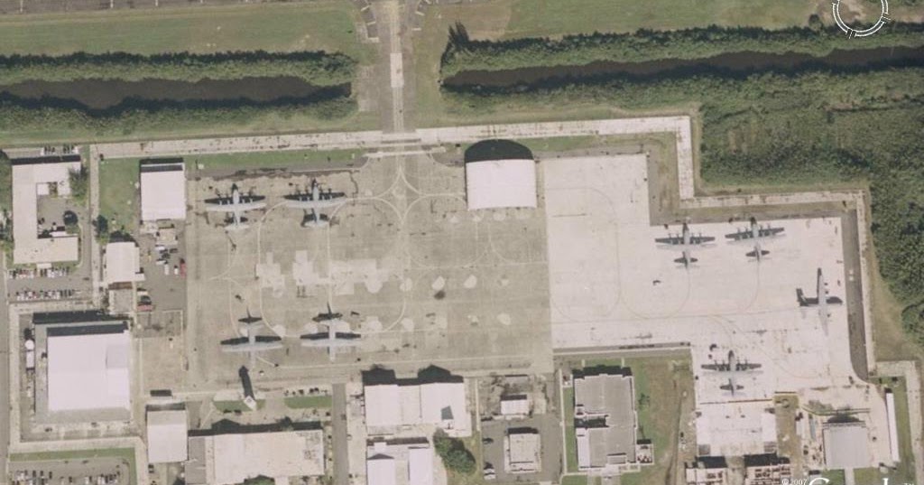 PUERTO RICO GALLERY: Base Aerea Muñiz Desde Google Earth