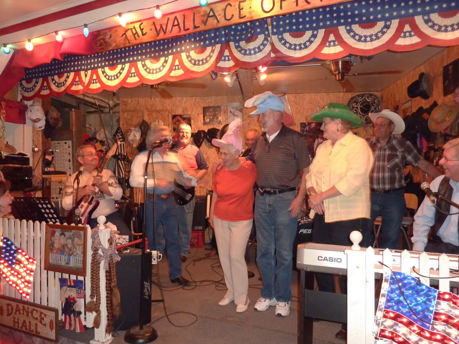 Travel Tales: Wallace, Indiana - home-cooked food, country music