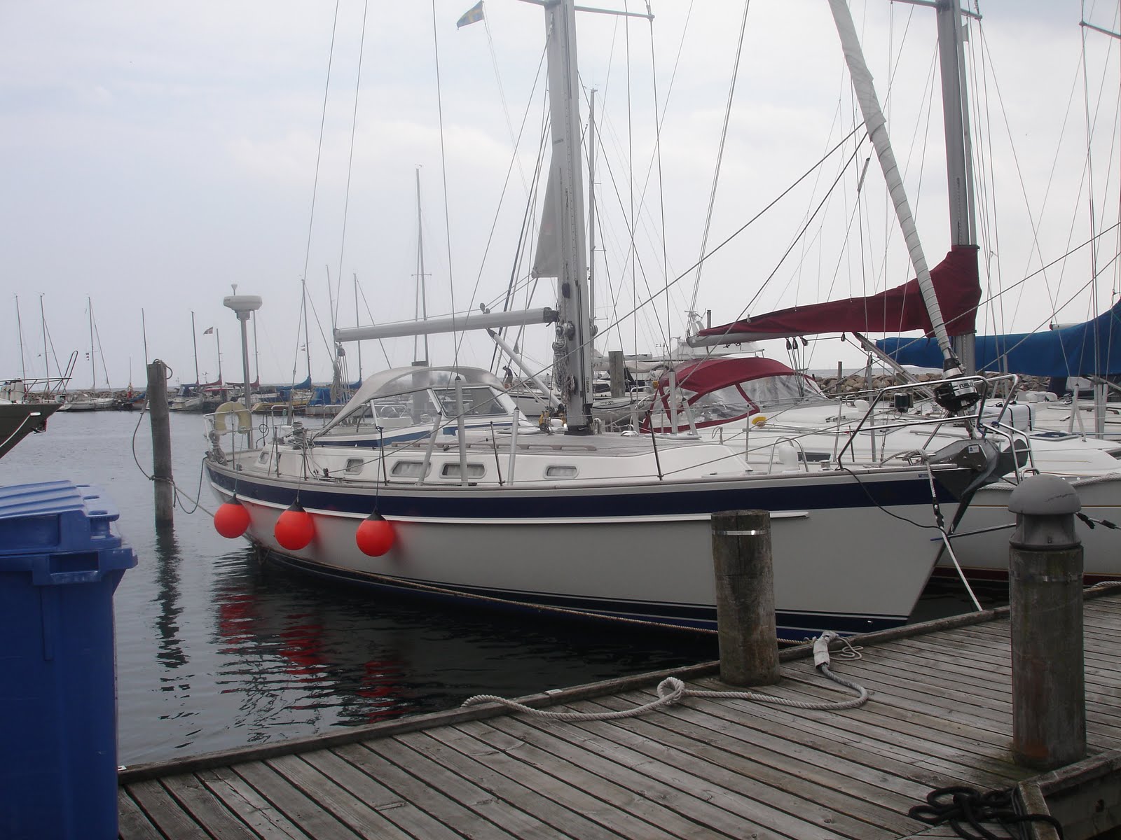 Hallberg Rassy 43'