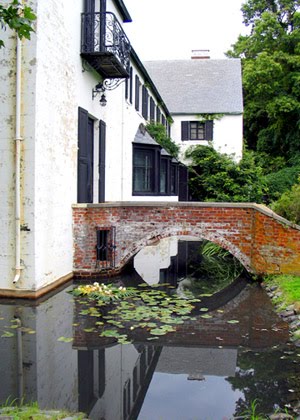 The Style & Design of : DEAN YODER: Chelsea Manor - Dean Yoder Makes ...