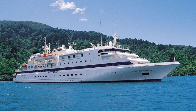 CRUZEIROS NA MADEIRA: Estreias do Plancius e Clipper Odyssey