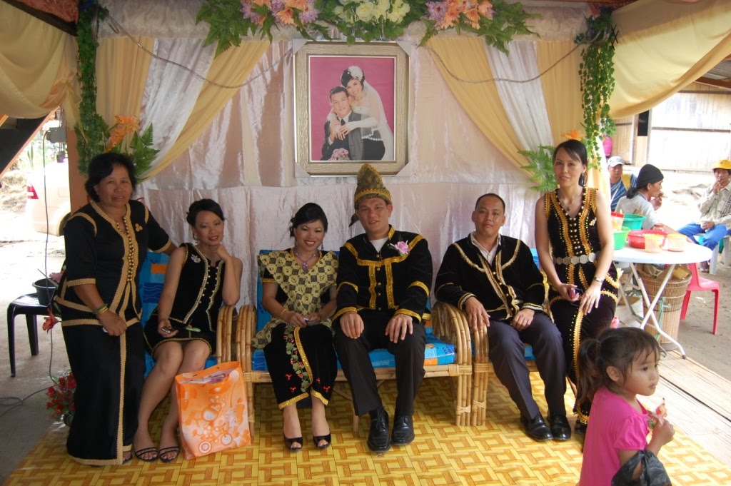 A story of a girl- next door: TRADITIONAL WEDDING OF DUSUN PEOPLE AT ...