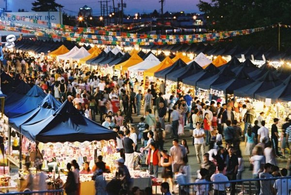 Aloha, O'hana!: Banchetto! Banchetto!