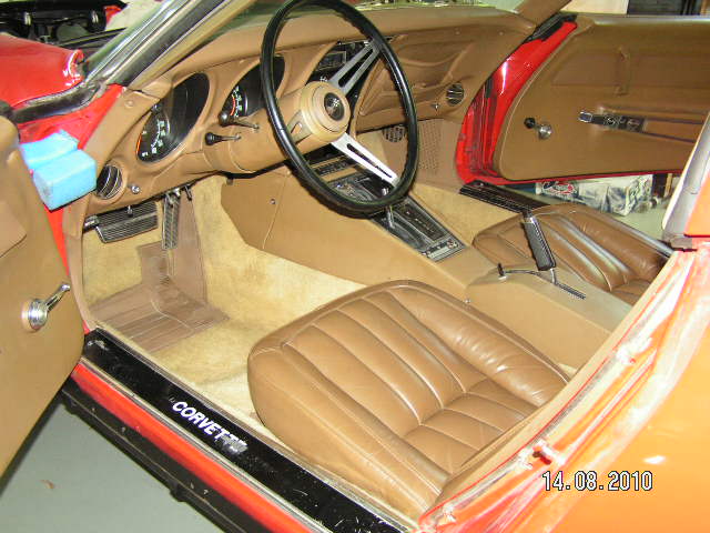 '69 Corvette: Dash and Interior