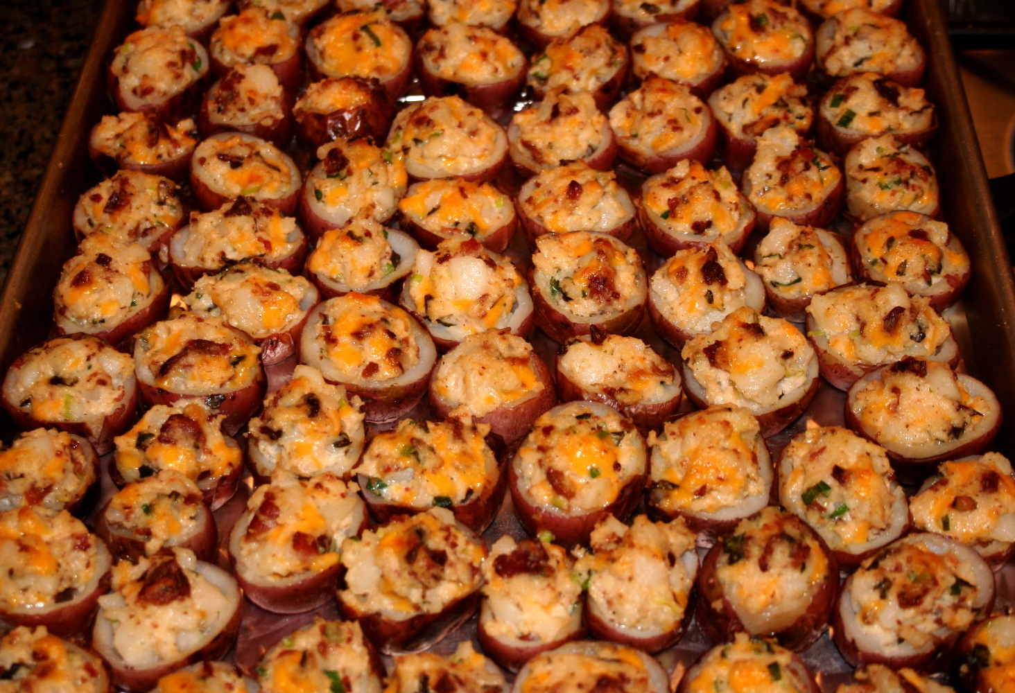 Everyday Entertaining: Mini Red Potato Bites - Hor D’Oeuvres - Recipes