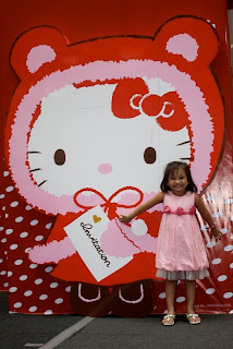 pusang maganda: hello kitty christmas surprise