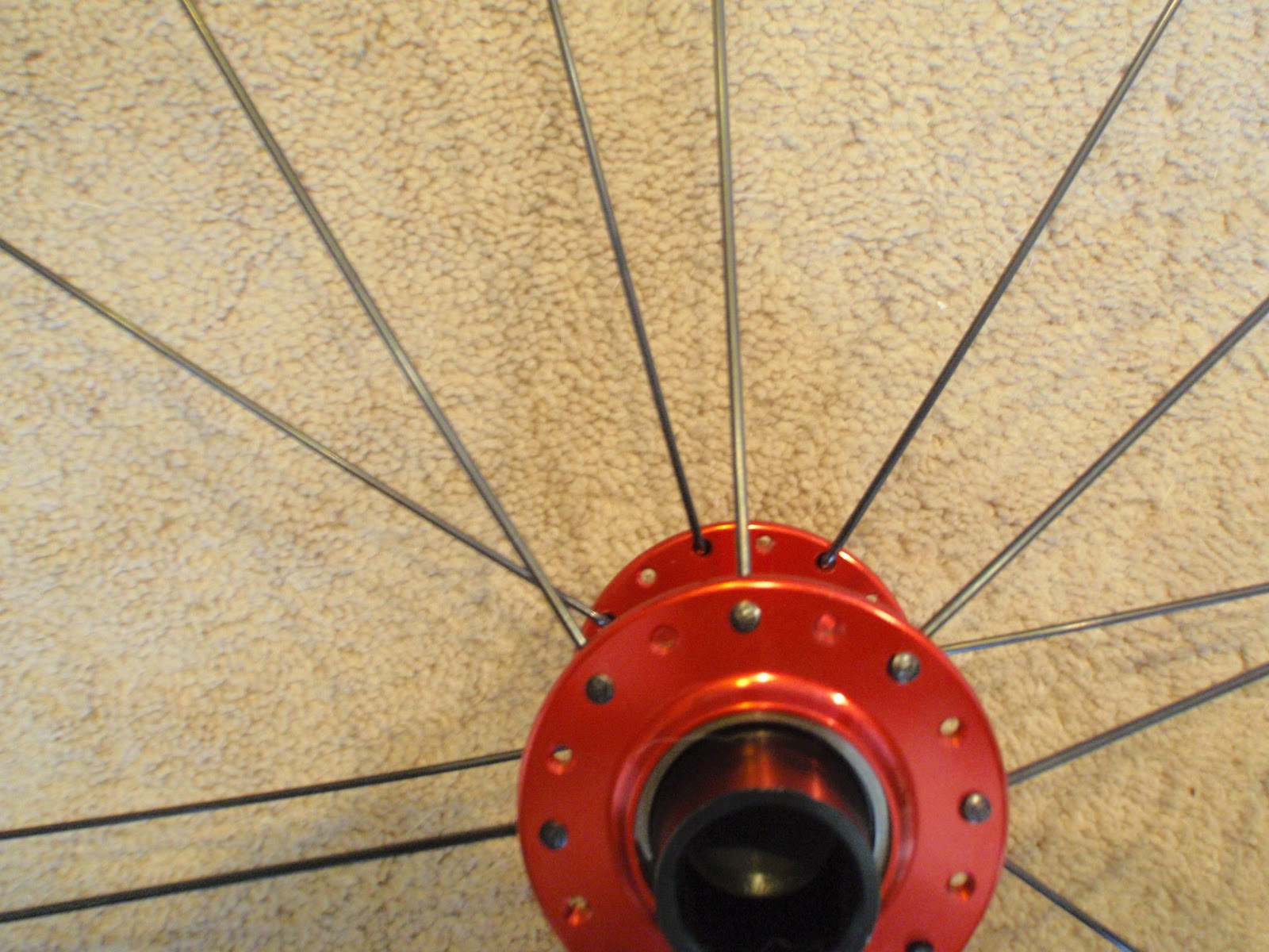 manualmike: How to Build a Bike Wheel - Part Two, or 3-cross Wheel ...