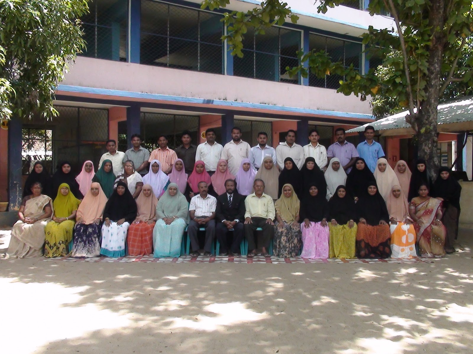 BT/AL - AZHAR GIRLS HIGH SCHOOL: Academic Staff of Eravur Al Azhar