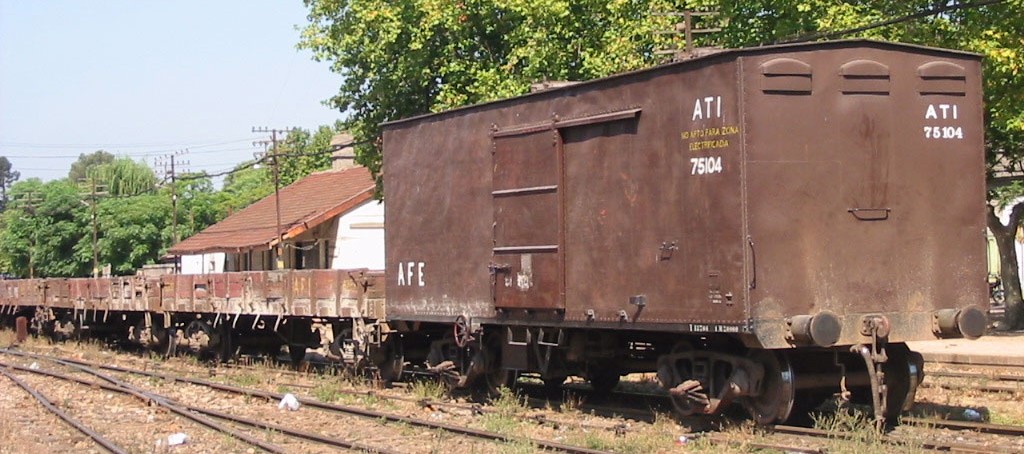 km329: Vagones de Uruguay