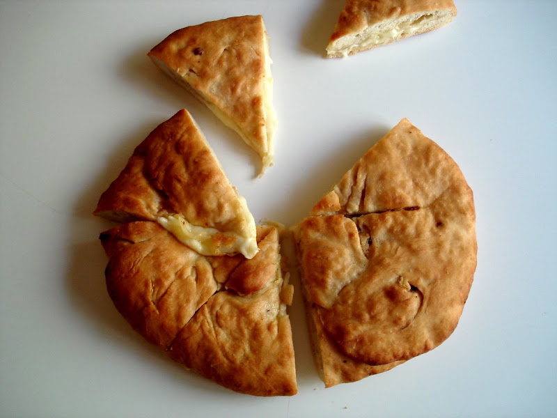 Bon Appétempt: Gourmet's Georgian Cheese Bread