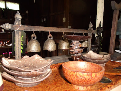 Arts and crafts from Thailand: Thai Arts and Crafts Shop!