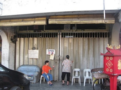 My Four Little Gems: Traditional Tukang Urut Tabib Cina Chew Kee Siong