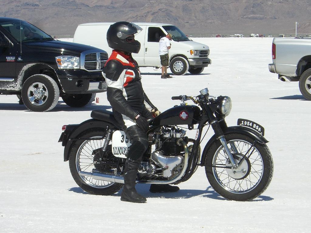 A Redleg's Rides : Bonneville Salt Flats Motorcycle Racing 2010