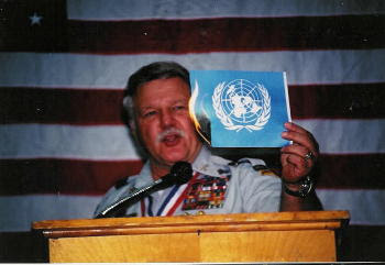 In Medias Res: The Glenn Beck-Bo Gritz Continuum