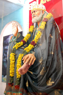 Shirdi Sai Baba Temple Information.: Ananda Sai at Poonthandalam -Chennai