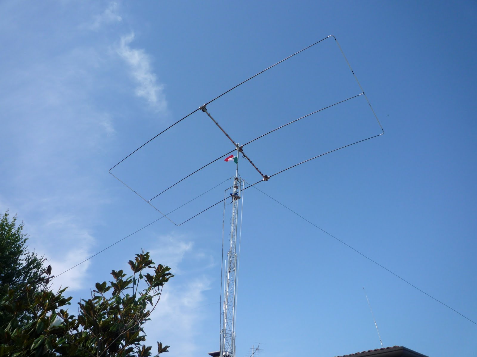 I3JKI Radioamatore on line: Ultrabeam UB50 - Nuove foto.