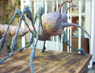 Recompondo Papel - Modelagem em Papel Machê: Mosquito da dengue
