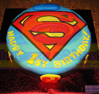 Krazzy Cakes!!!: Superman Cake