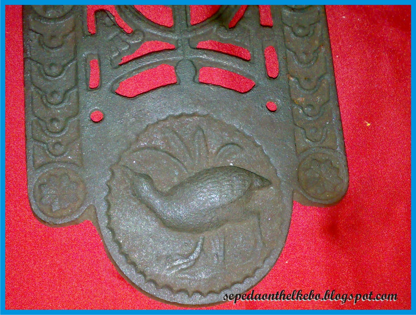 HIASAN DINDING DARI BESI (TERJUAL)