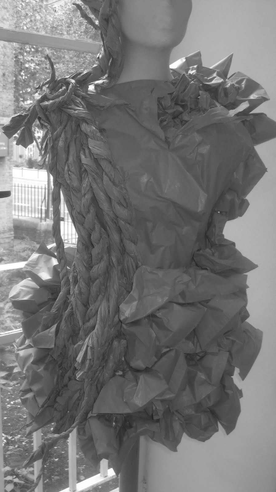 ilikebobbles: Paper bag dress