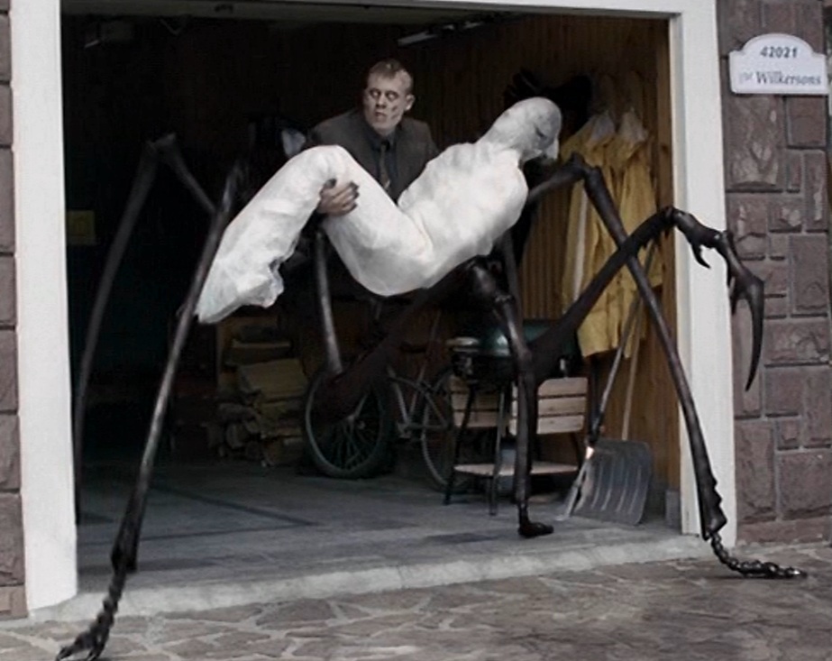 Horror Movie Night Orgy: Horror Movie Review: Infestation