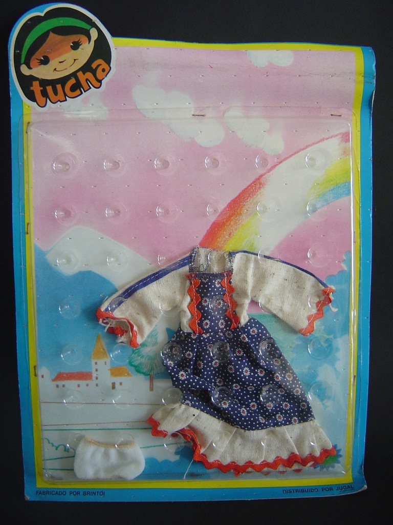Sótão dos Brinquedos - Attic Toys: Conjunto de Roupa Tucha