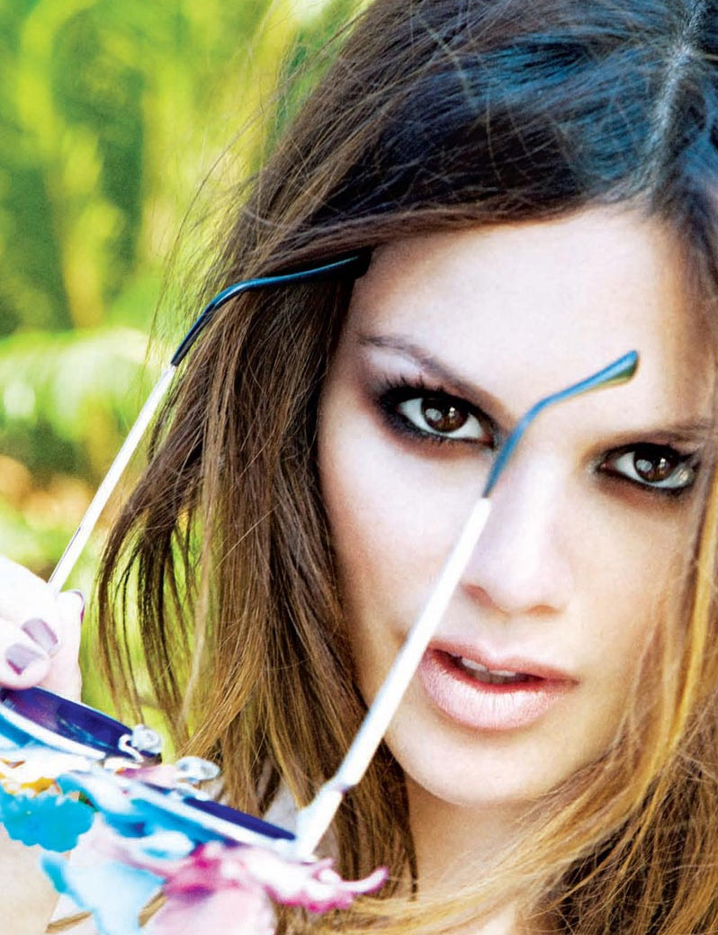 Cee Bee World: Rachel Bilson's Sexy Photo Shoot