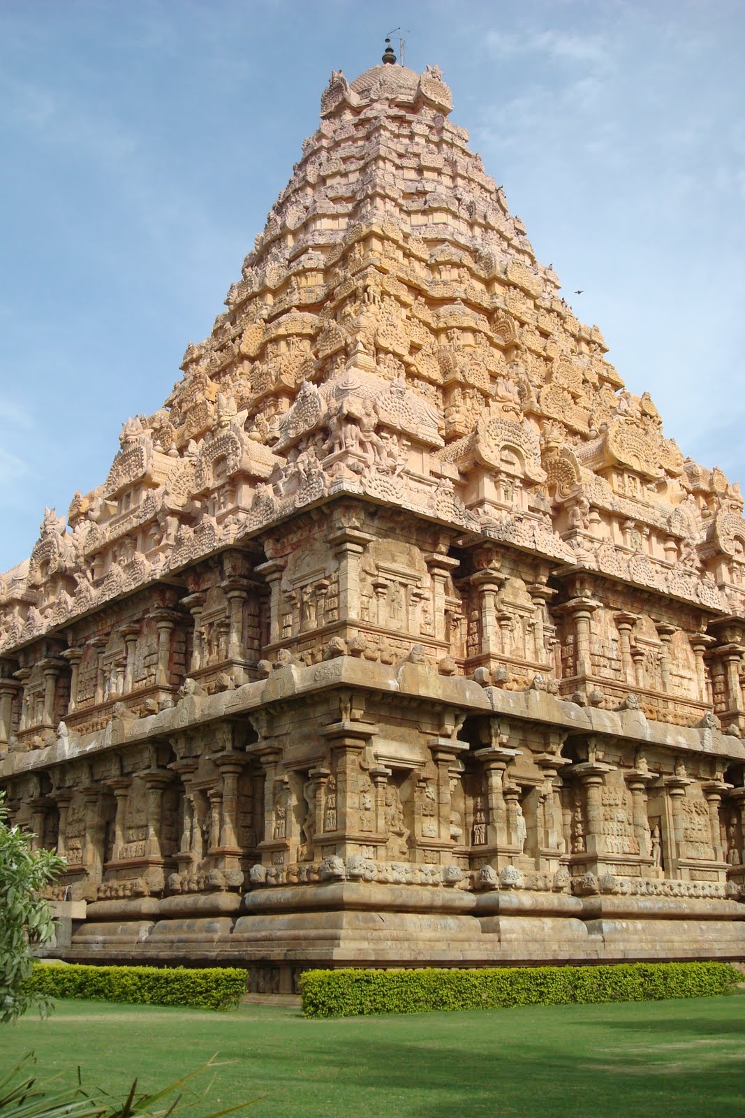 Gangaikondacholapuram - an ancient Chola capital - Lakshmi Sharath
