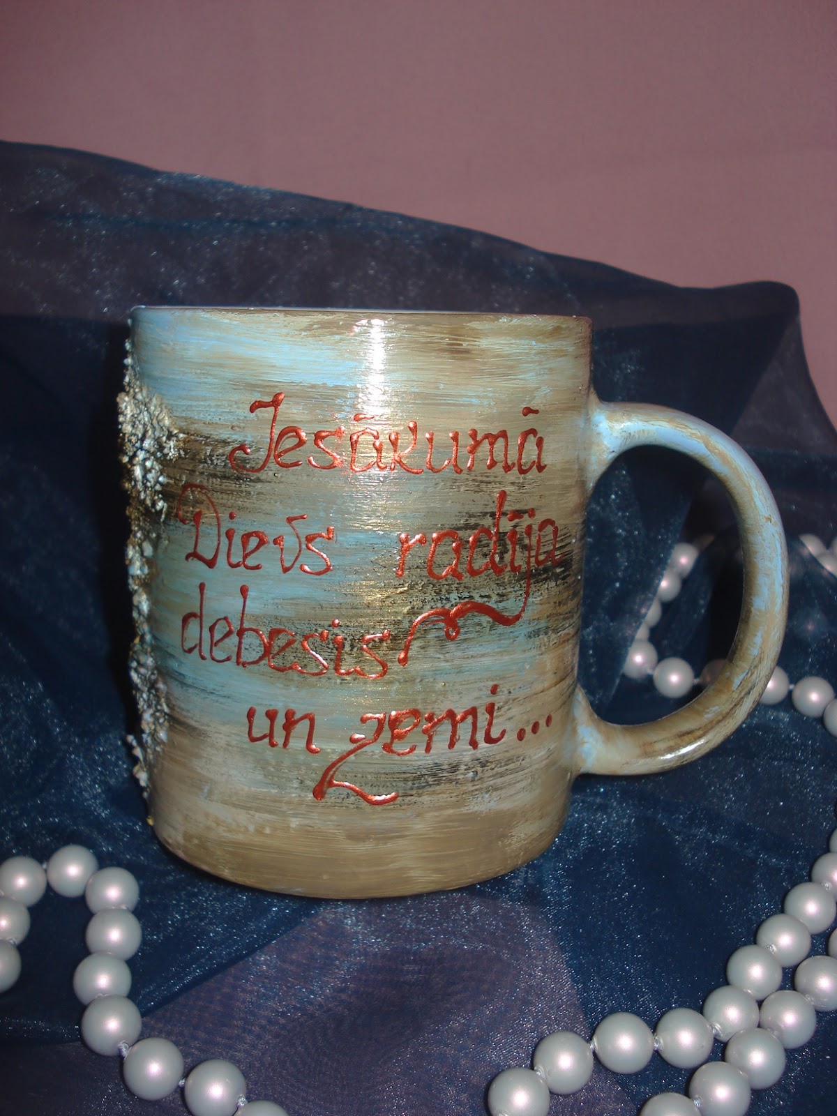 LIRA : Painted dishes/ Apgleznoti trauki