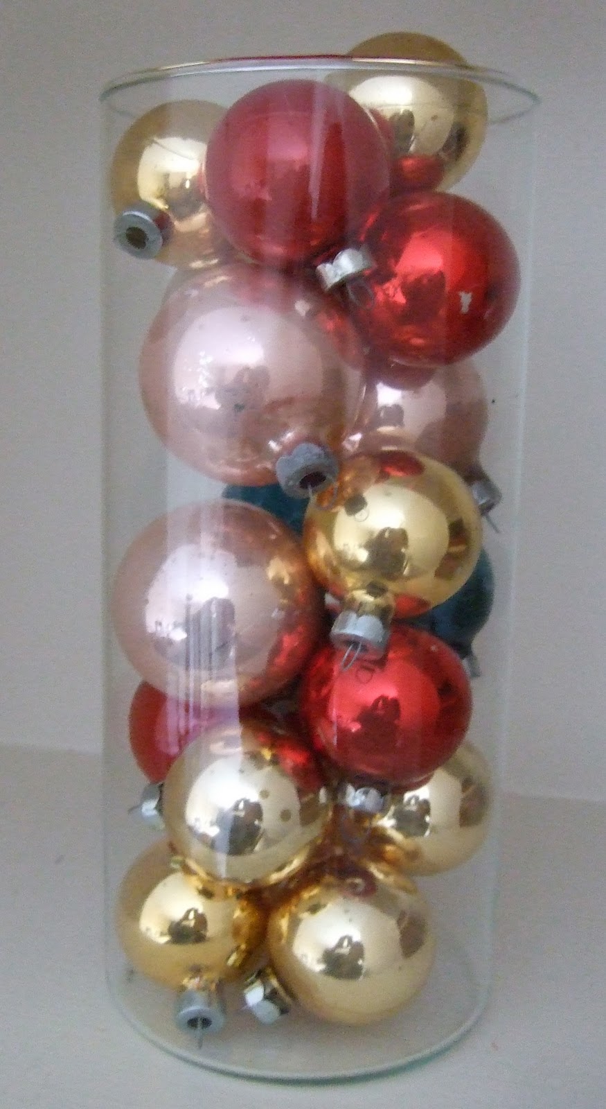 Classy Treats: Having a (Christmas) ball!