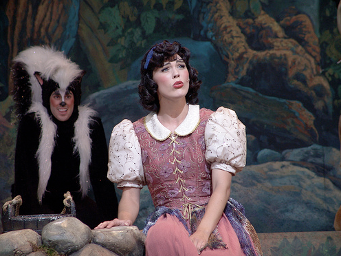 Filmic Light - Snow White Archive: Snow White - An Enchanting Musical ...