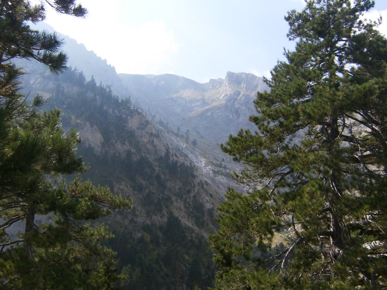 ΤΑ ΜΟΝΟΠΑΤΙΑ ΤΗΣ ΕΛΛΑΔΑΣ: ΥΔΑΤΑ ΣΤΥΓΟΣ