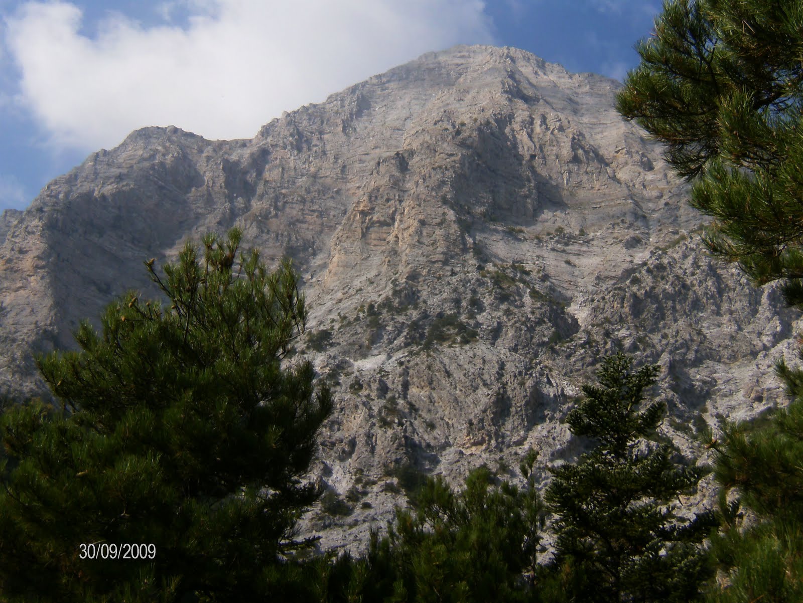 ΤΑ ΜΟΝΟΠΑΤΙΑ ΤΗΣ ΕΛΛΑΔΑΣ: ΥΔΑΤΑ ΣΤΥΓΟΣ