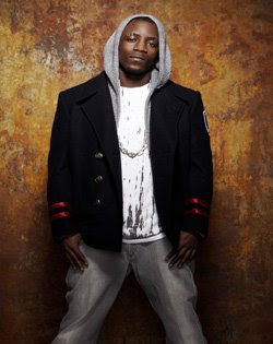 Frieiras Latejantes: Iyaz