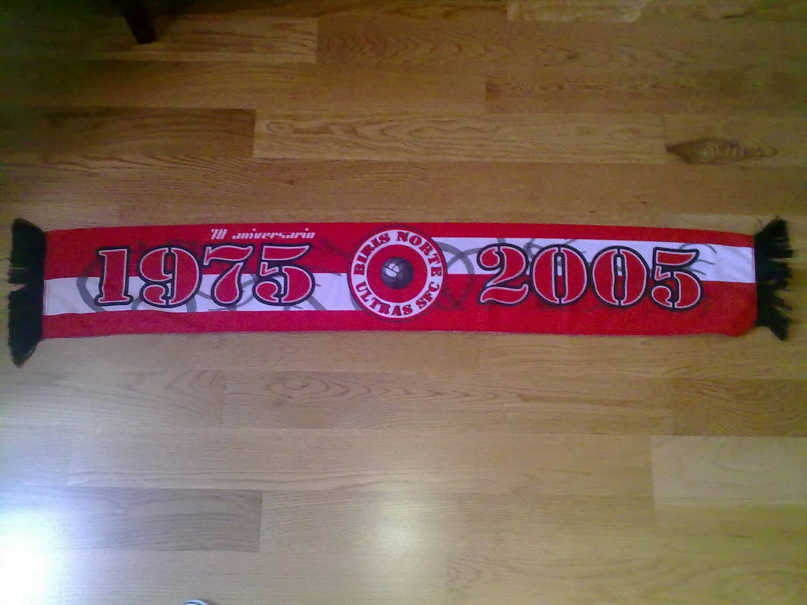 Material Yonkygitano: Bufanda Biris Norte