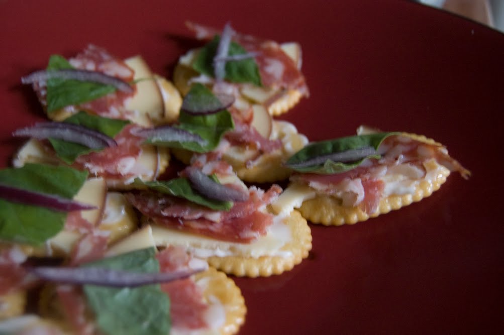 The best summer ever blog: h'orderves for lunch