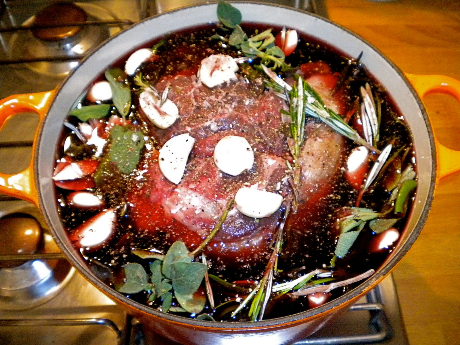 The Itinerant Epicure: 12-hour wine braised shin of beef