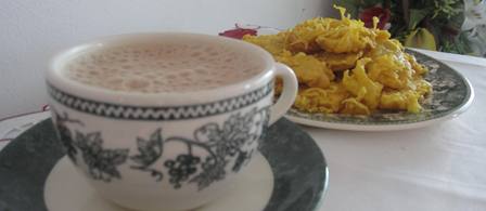 My Homework: Secawan Teh Tarik + Sepiring Goreng Pisang