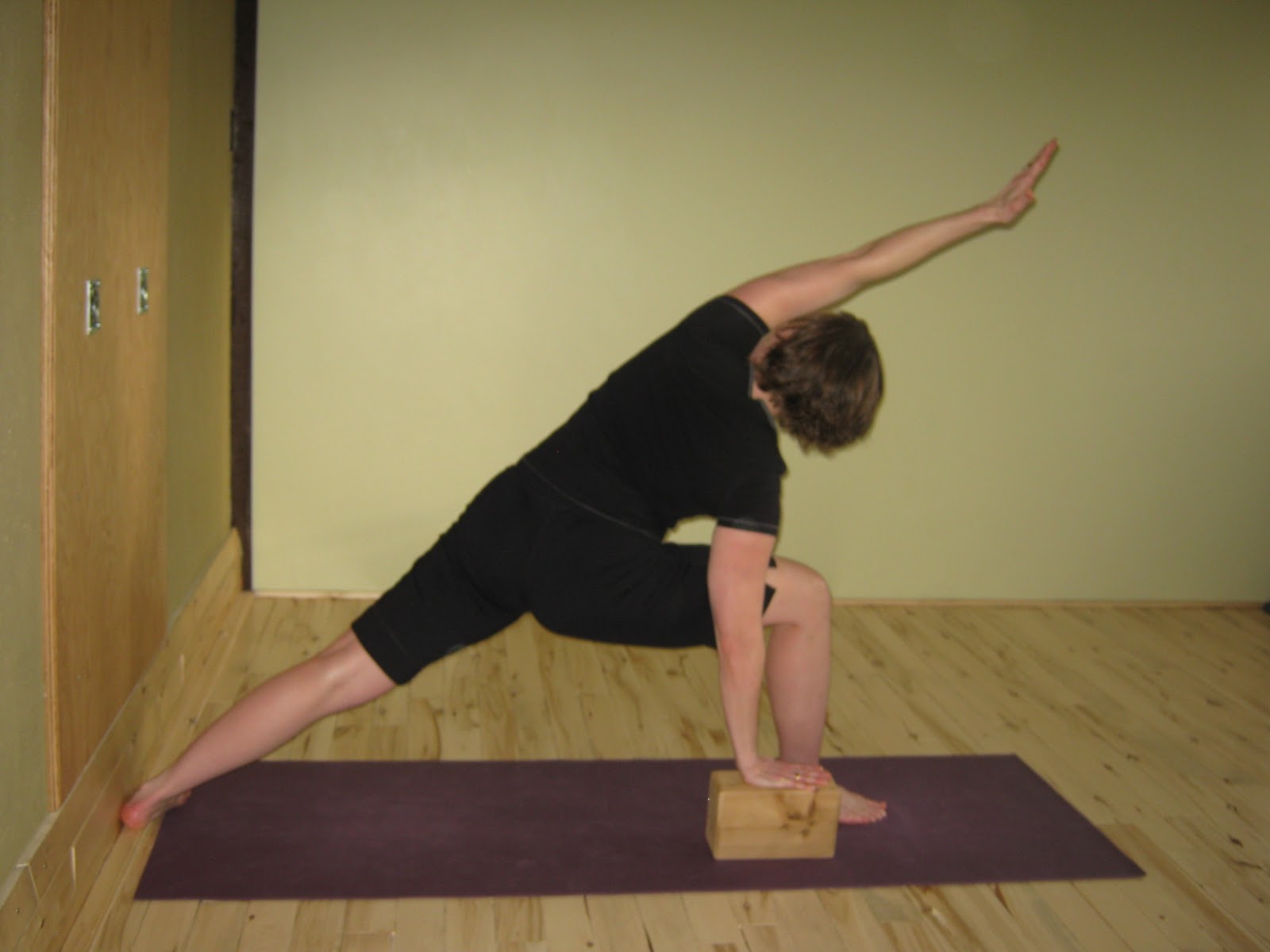 PLN Yoga Studio - Pamela Nelson: January - Pose of the Month - Utthita ...