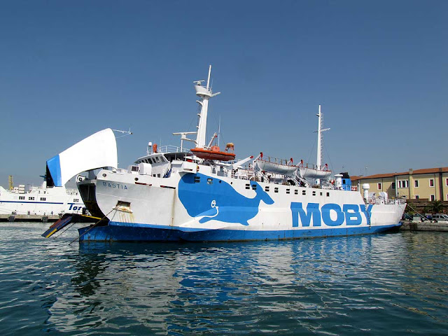 Livorno Daily Photo: Strange Ships