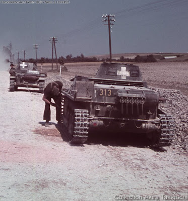 Third Reich Color Pictures: Panzerkampfwagen II in Color