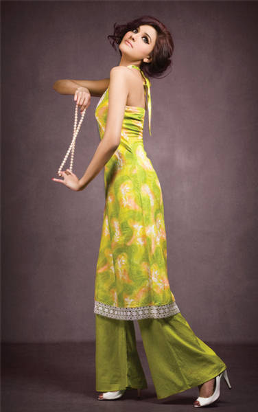 Pakistani Model Zara Sheikh in Sunday Magazine - Hot PHOTOSHOOT ...