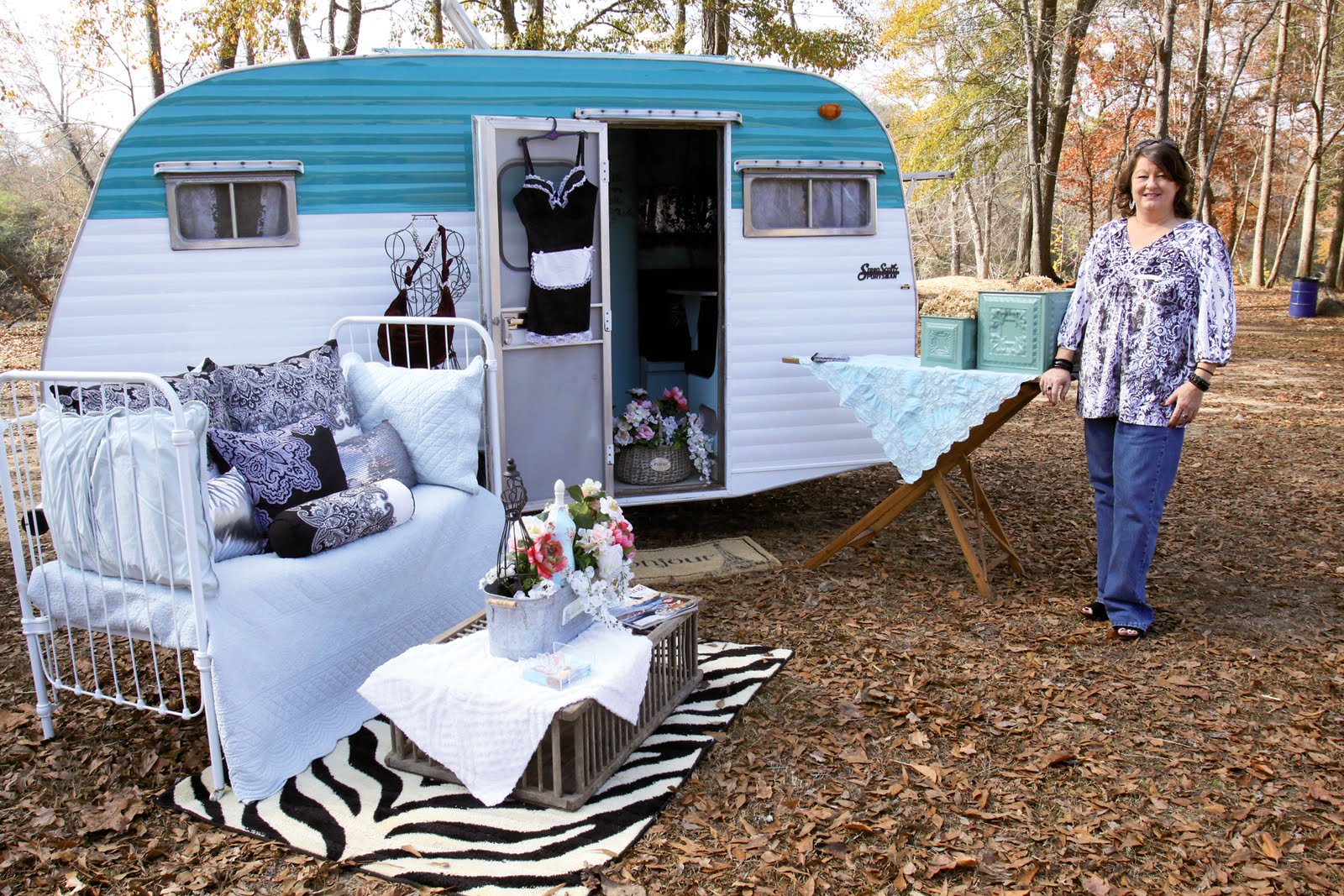 Tea With Friends: Tea with "Sisters on the Fly"