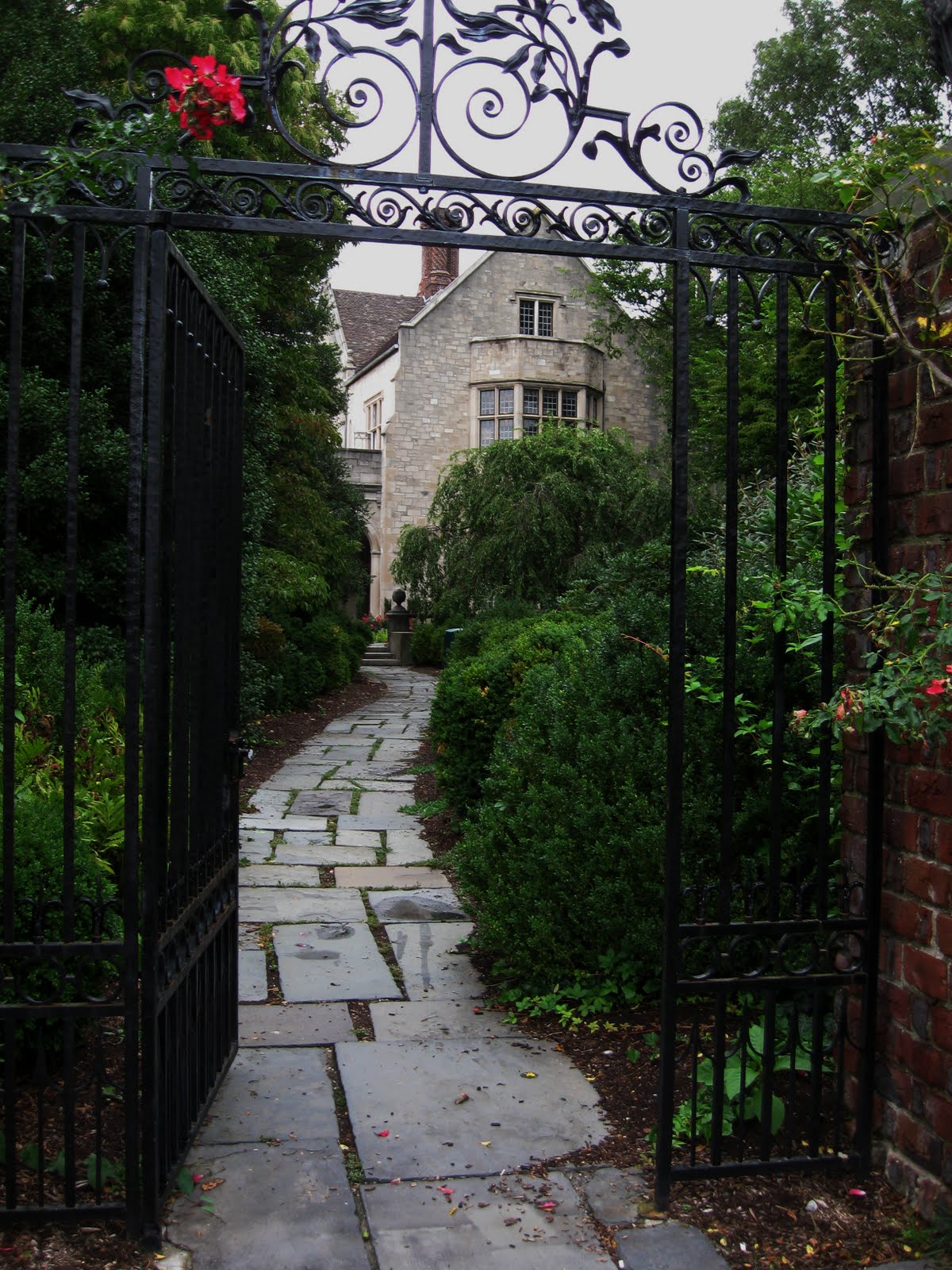 Simon and Ivan: Planting Fields Arboretum & Coe Hall