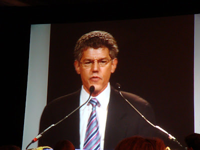 Hindsight : GLEN TULLMAN HONORED AT JDRF BEST OF ILLINOIS 2009 BENEFIT