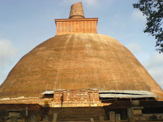 මහමොලකාරයා.com: Anuradhapura